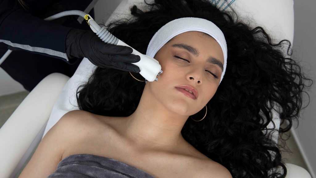 VENUS LEGACY - DRA. Angela Pedraza Dermatología